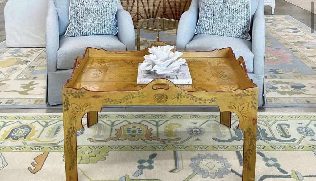 Chippendale coffee table – VINTAGE – Poppy's of Macon