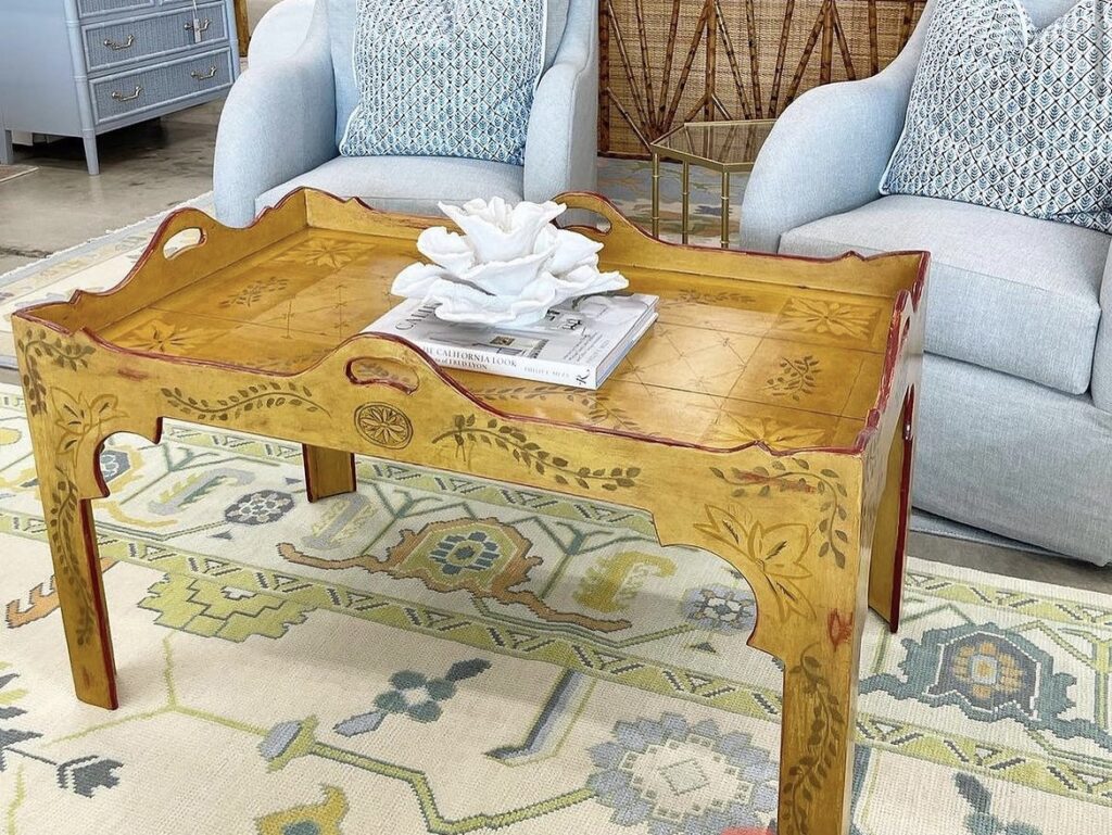 Chippendale coffee table – VINTAGE – Poppy's of Macon